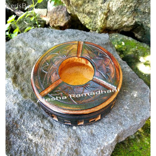 Jual Asbak Kayu Ukir Motif Bali / Oleh Oleh Bali murah | Shopee Indonesia