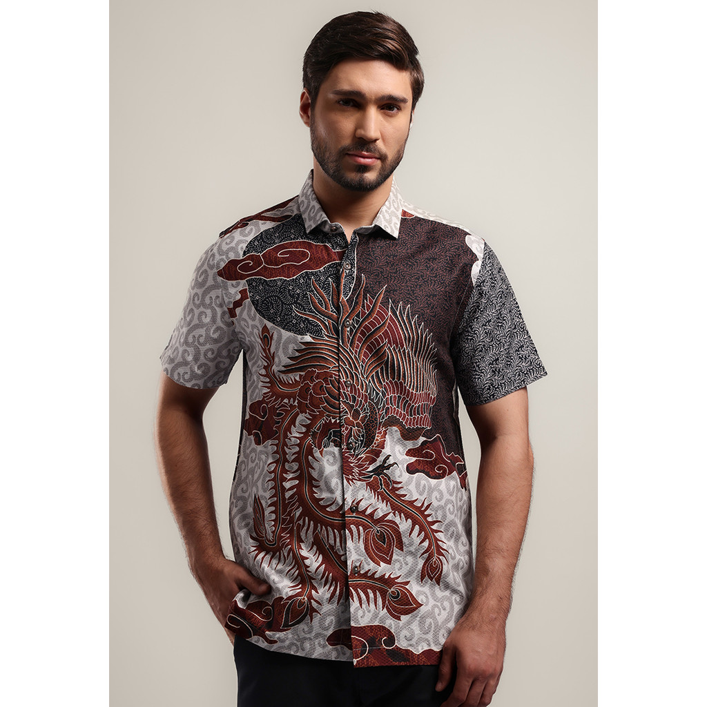 Jual MOC Kemeja Batik Lengan Pendek Pria DHANU - BEIGE | Shopee Indonesia