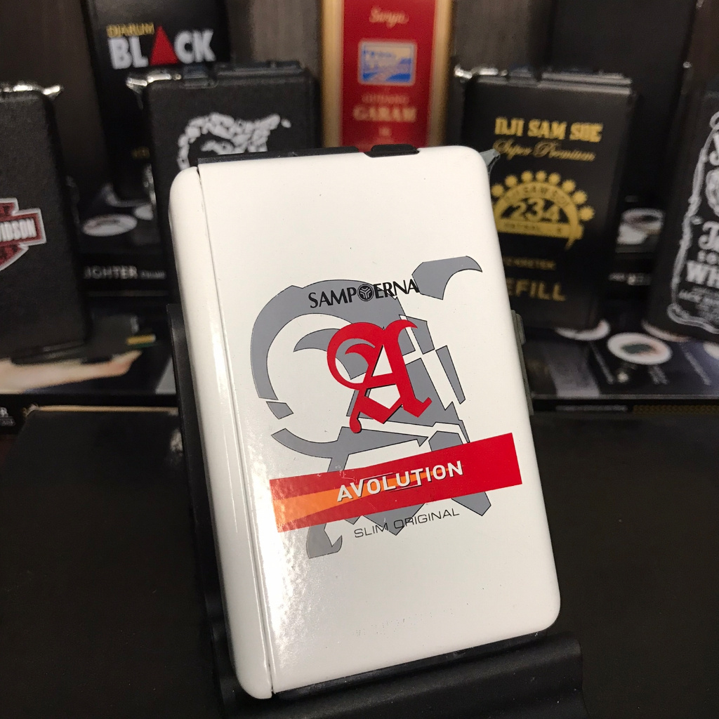 Jual kotak penyimpanan (rokok) plus korek api bisa di isi ulang ...