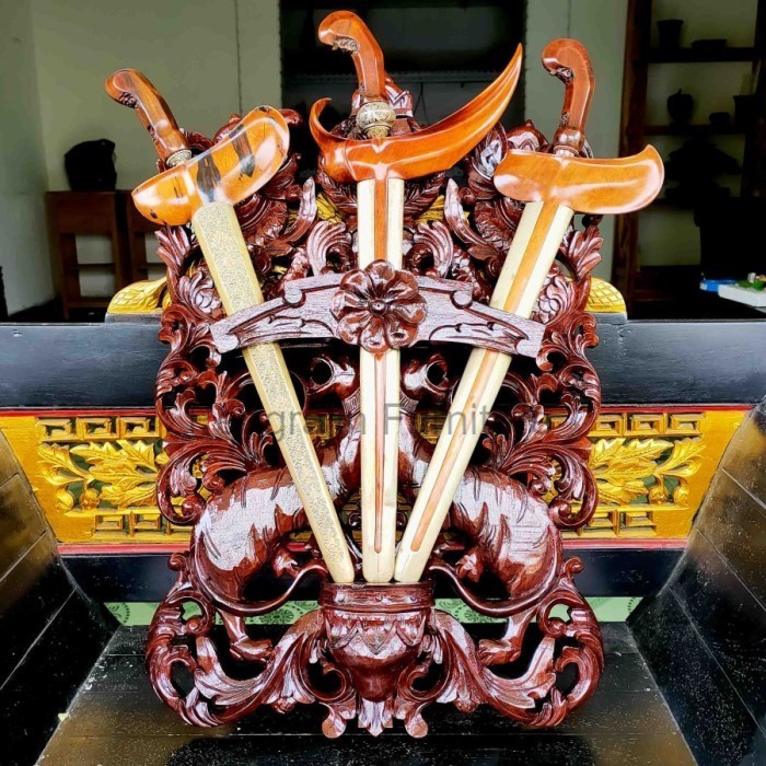 Jual Blawong Keris Isi 3 Motif Ukiran Naga Dan Macan Kayu Tua PP34444 ...