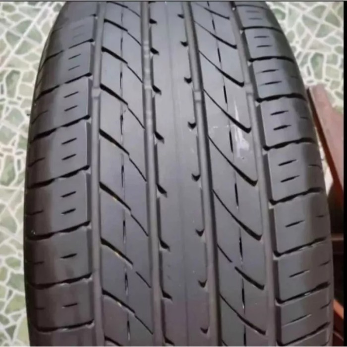 Jual Ban Mobil Copotan Merek Yokohama Ukuran 235/50 R18 Second Tubles | Shopee Indonesia