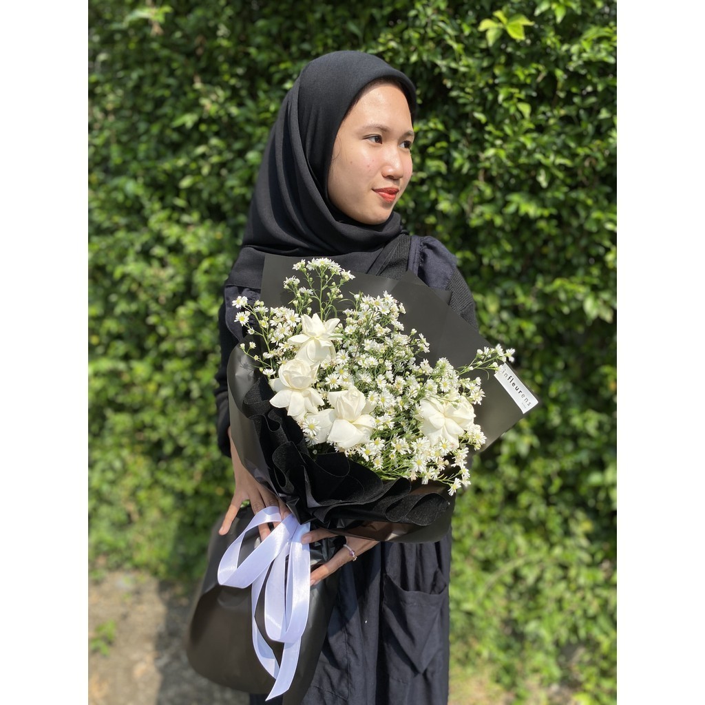 Jual Echiiglo Fresh Flowers ( bunga segar asli) White Roses Pikok ...