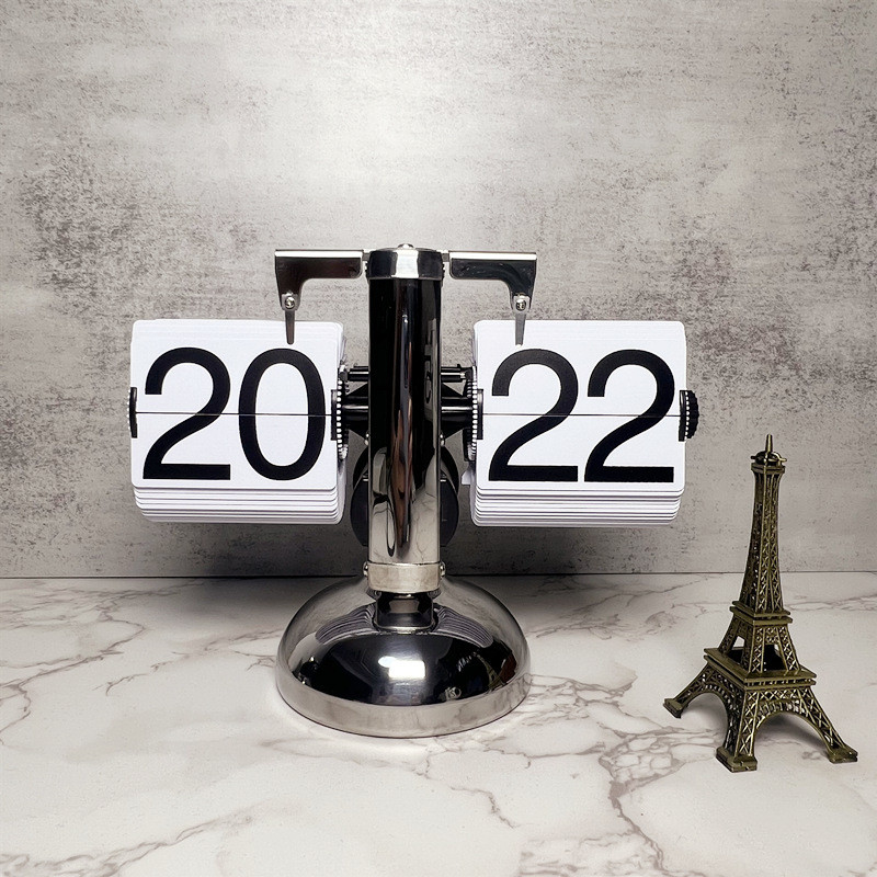 Jual European automatic page turning clock retro simple home living ...