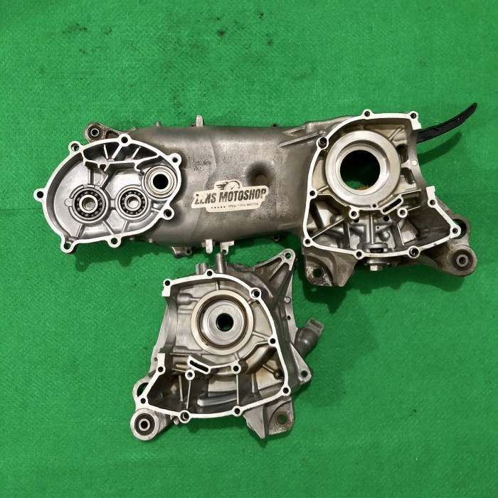 Jual Crankcase Kalter Kanan Kiri Set Yamaha Aerox New Nmax New B6H ...