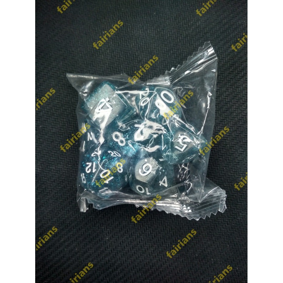 Jual Dadu/Dice DND Polyhedral set isi 7 (Glistening Lake Blue) | Shopee ...
