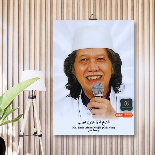 Jual Foto Poster + Bingkai Kayu KH. Emha Ainun Nadjib (Cak Nun) Foto Habib-Ulama -A3 - 20X30CM ...