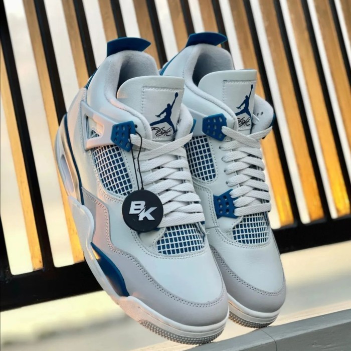 Jual AIR JORDAN 4 MILITARY BLUE | Shopee Indonesia