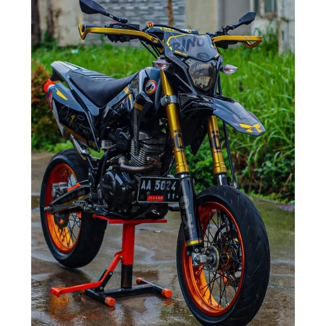 Jual Decal crf 150L/stiker CRF 150L decal crf hitam putih ful body ...
