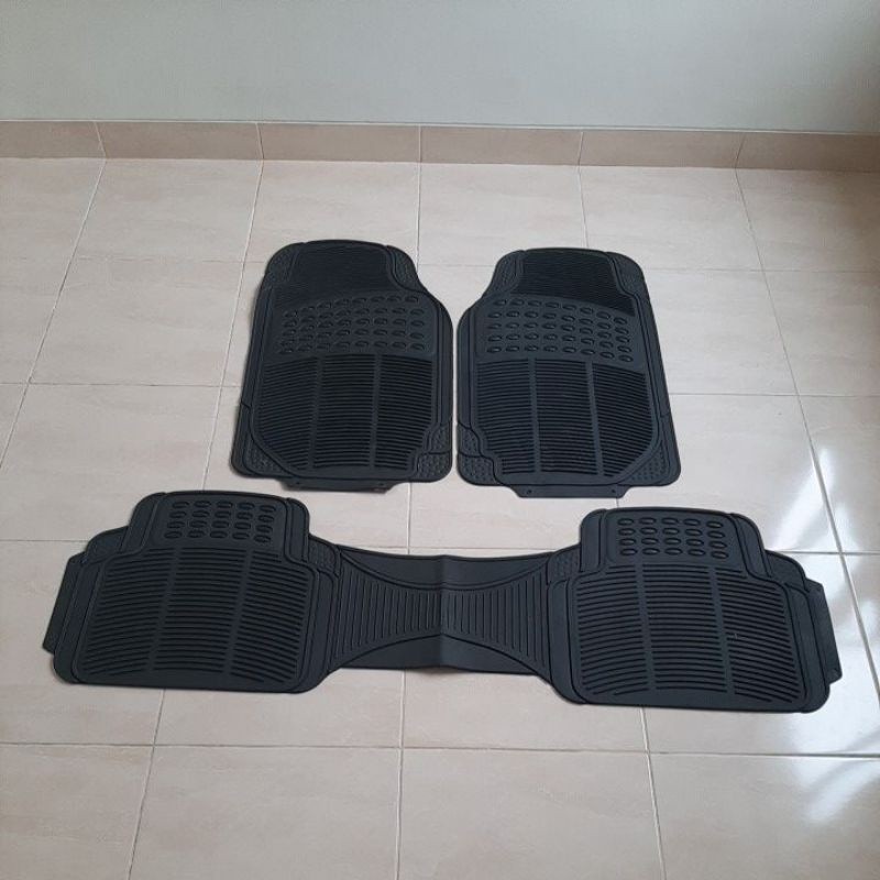 Jual Karpet Karet Mobil Agya 2 baris Hitam KARPET KARET | Shopee Indonesia