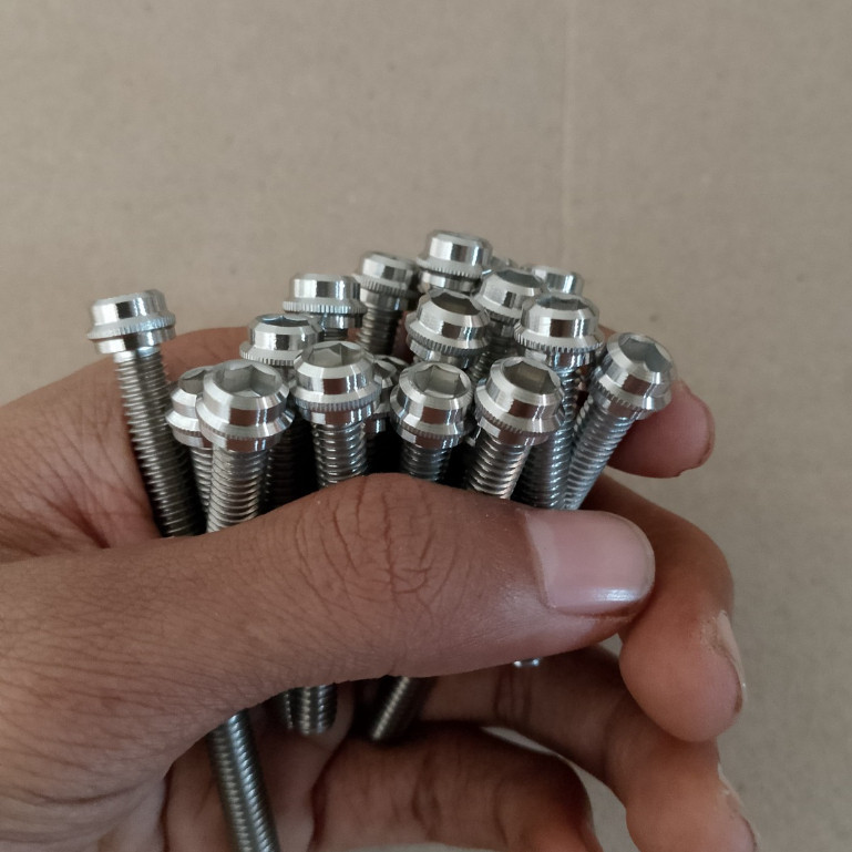 Jual BAUT L M10 DRAT 14 STAINLESS KEPALA BESAR PANJANG 2CM 3CM 4CM 5CM 6CM 7CM 8CM 9CM 10CM ...