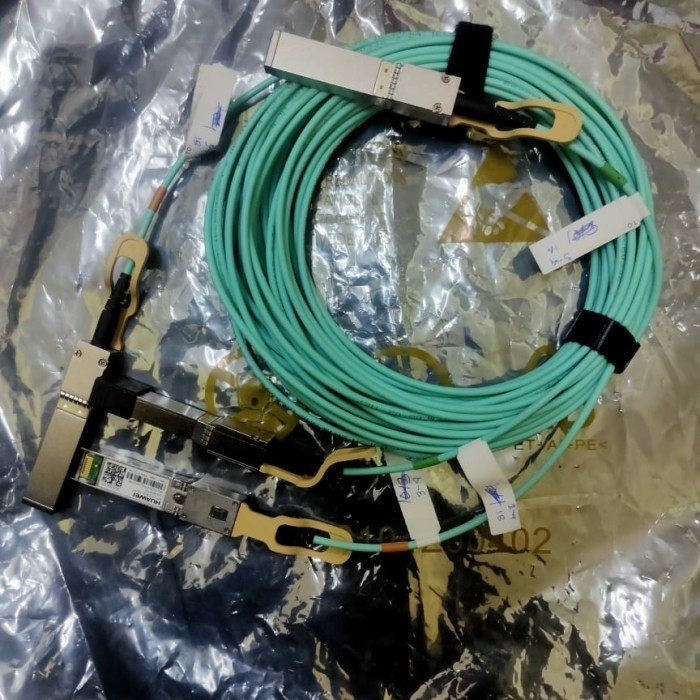 Jual Mikrotik Mikrobits QSFP plus Active Optical Cable 25G 10M | Shopee ...