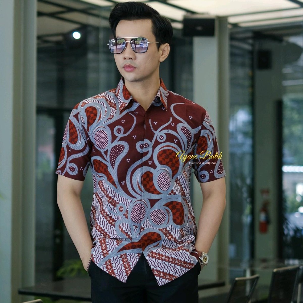 Jual Batik pria lengan pendek warna merah Burgundy bahan katun halus ...