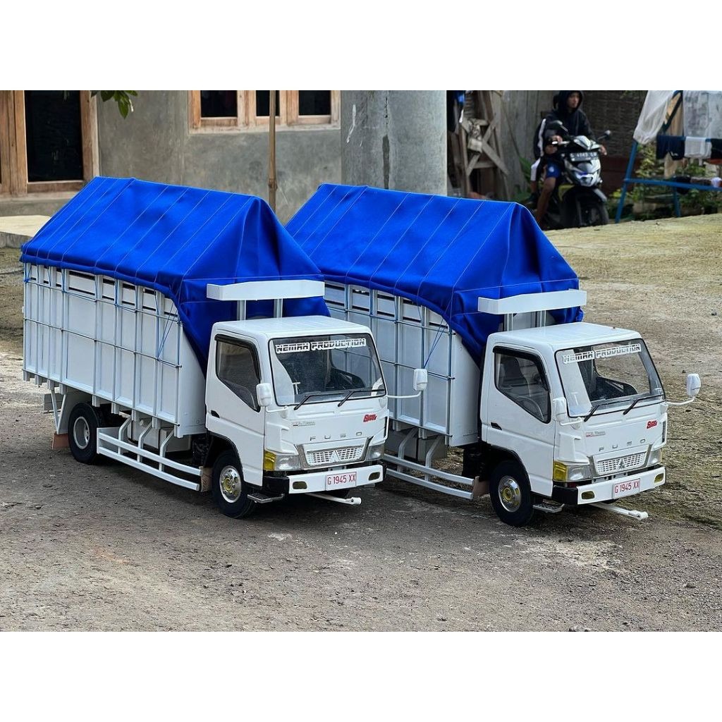 Jual PA99 mainan truk oleng asli ukuran jumbo full lampu Bonus terpal ...