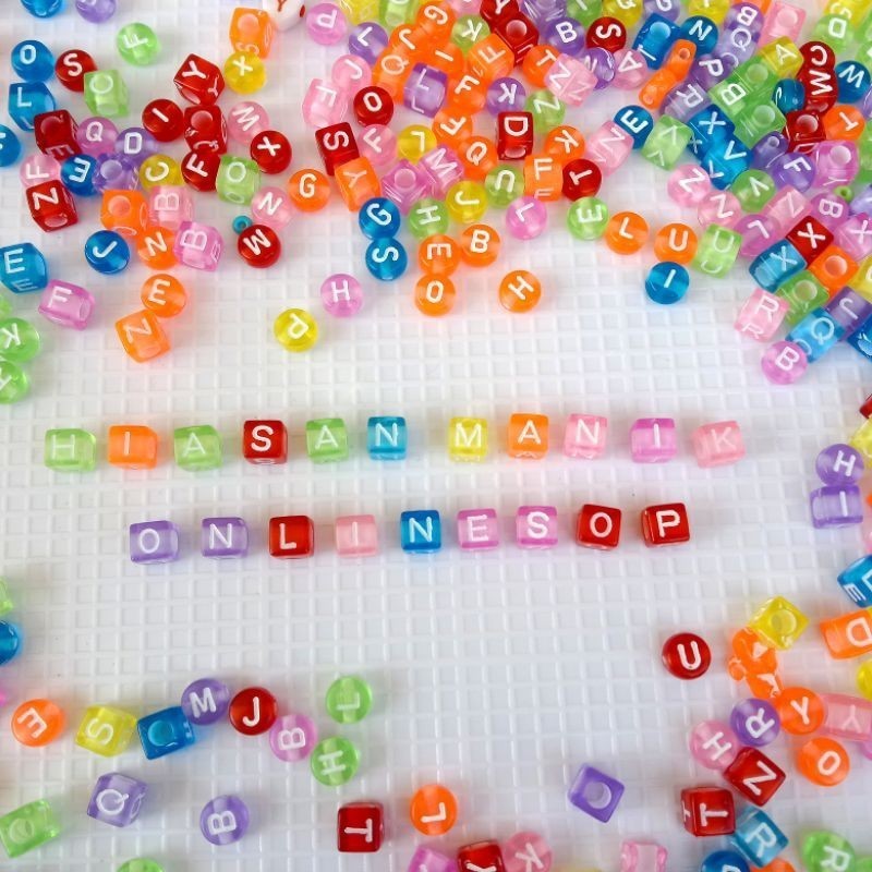 Jual Ready Manik Mote Huruf Abjad Model Kotak Warna Bening Berwarna ...