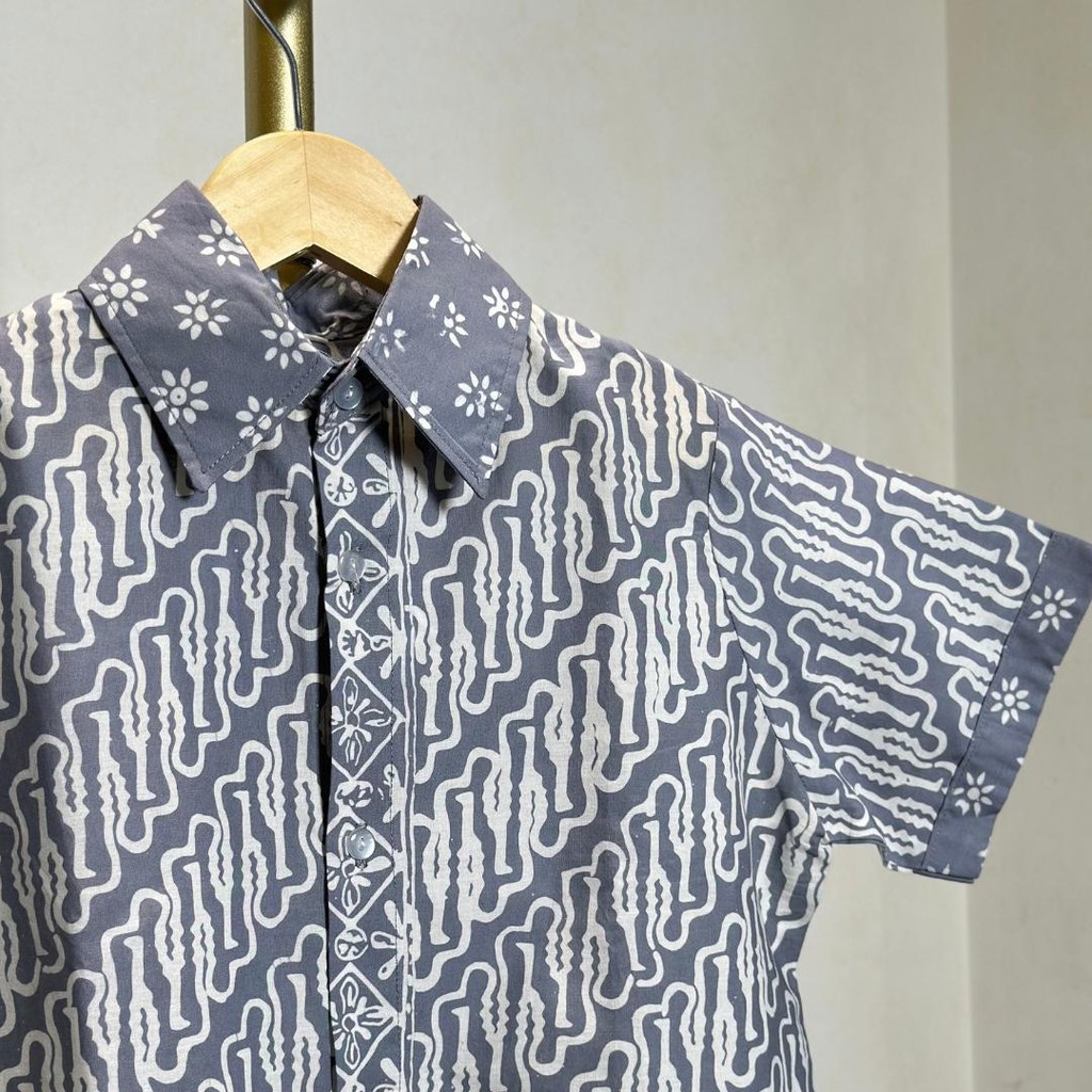 Jual STRAWBERRY PATCH Batik Shirt Lereng | Kemeja Batik Anak | Shopee ...