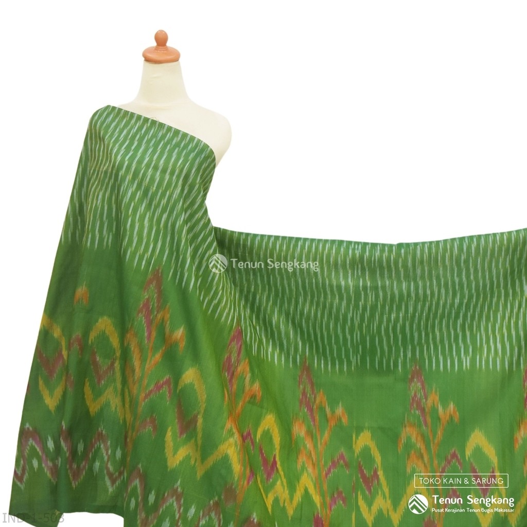 Jual Kain Tenun Ikat Sutra Bugis Makassar Hijau - Tenun Sengkang IND-1 ...