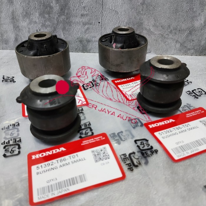 Jual BUSHING ARM BIG SMALL HONDA WRV ALL NEW BRV BR-V 2022 UP SET 4PC ...