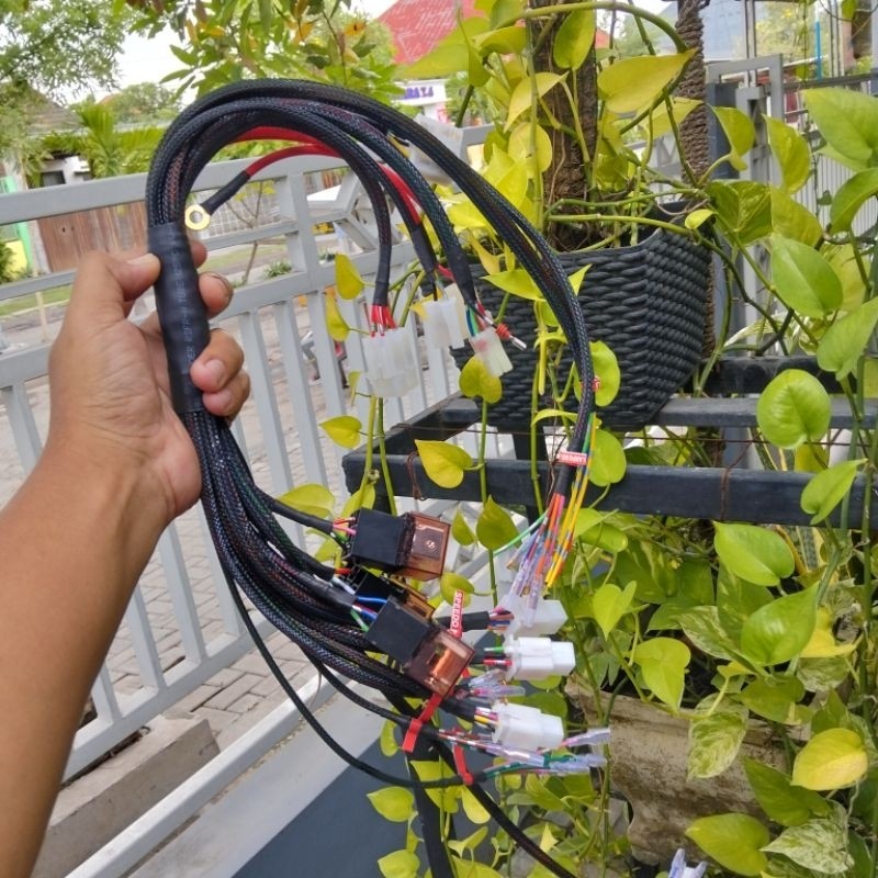 Jual kabel body sett kabel body tatanan FULL SOKET pnp cb gl100 Megapro ...