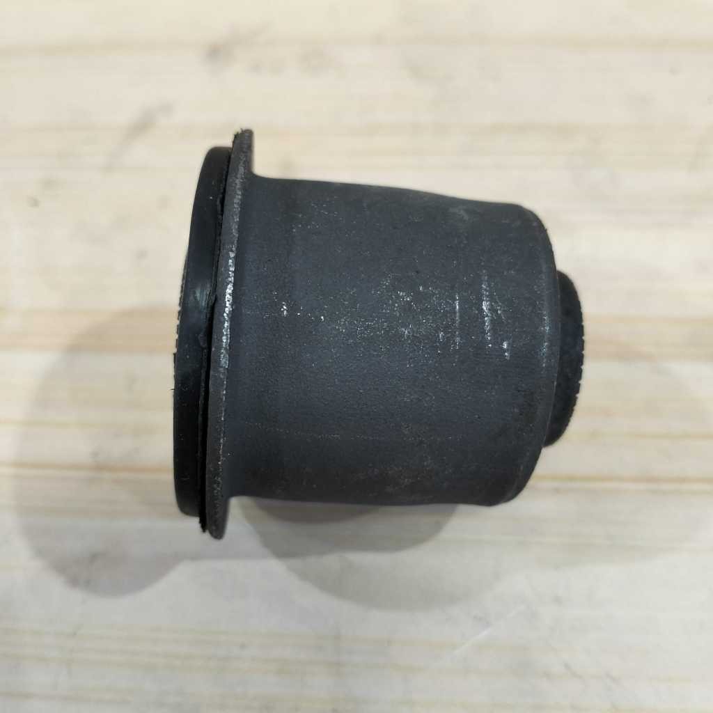 Jual BUSHING ARM ATAS UPPER SAYAP ATAS ISUZU PANTHER 8-94408840-0 JAPAN ...