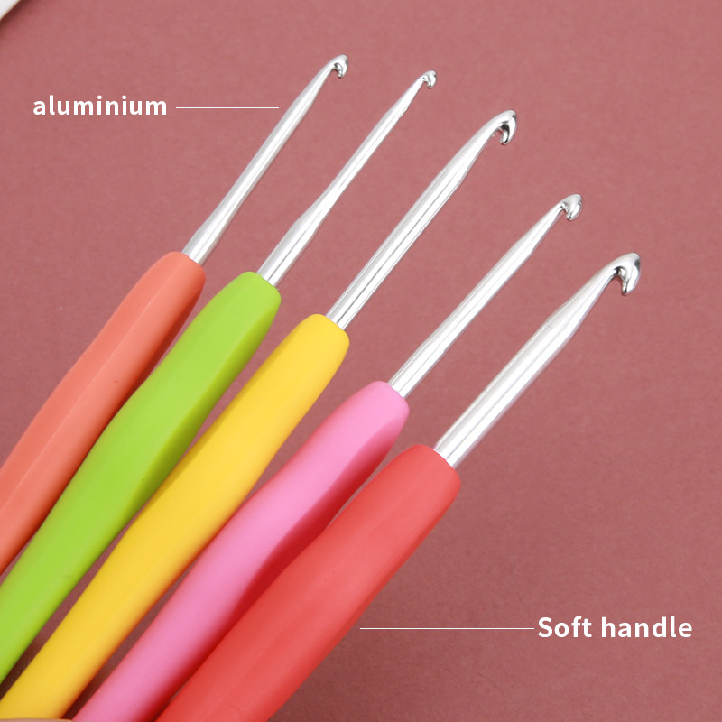 Jual Crochet Hooks Kit Rubber Handle Crochet Hooks Needles Grip ...