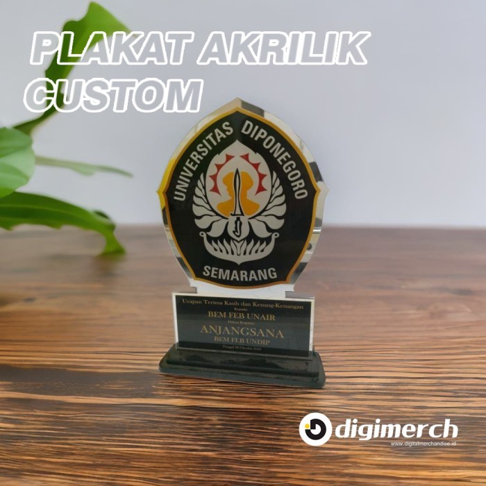 Jual PLAKAT PIAGAM AKRILIK WISUDA, PLAKAT AKRILIK MURAH CUSTOM, TROPHY ...