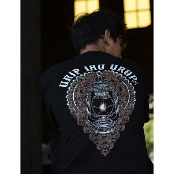 Jual Kaos Budaya Jawa Kaos Urip Iku Urup Kaos Budaya Wayang Kaos Budaya ...