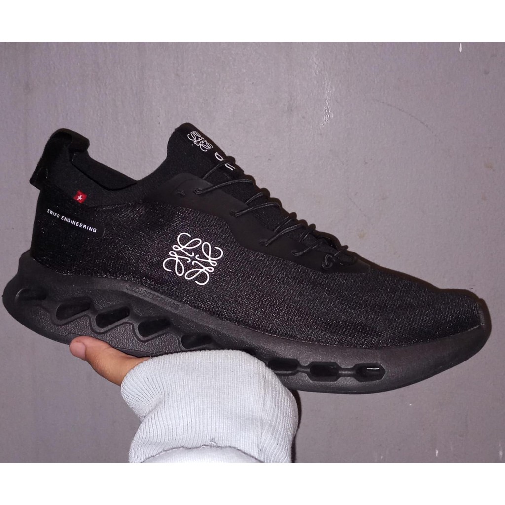 Jual SEPATU PRIA / ON Cloudtilt Running X Loewe Black | Shopee Indonesia