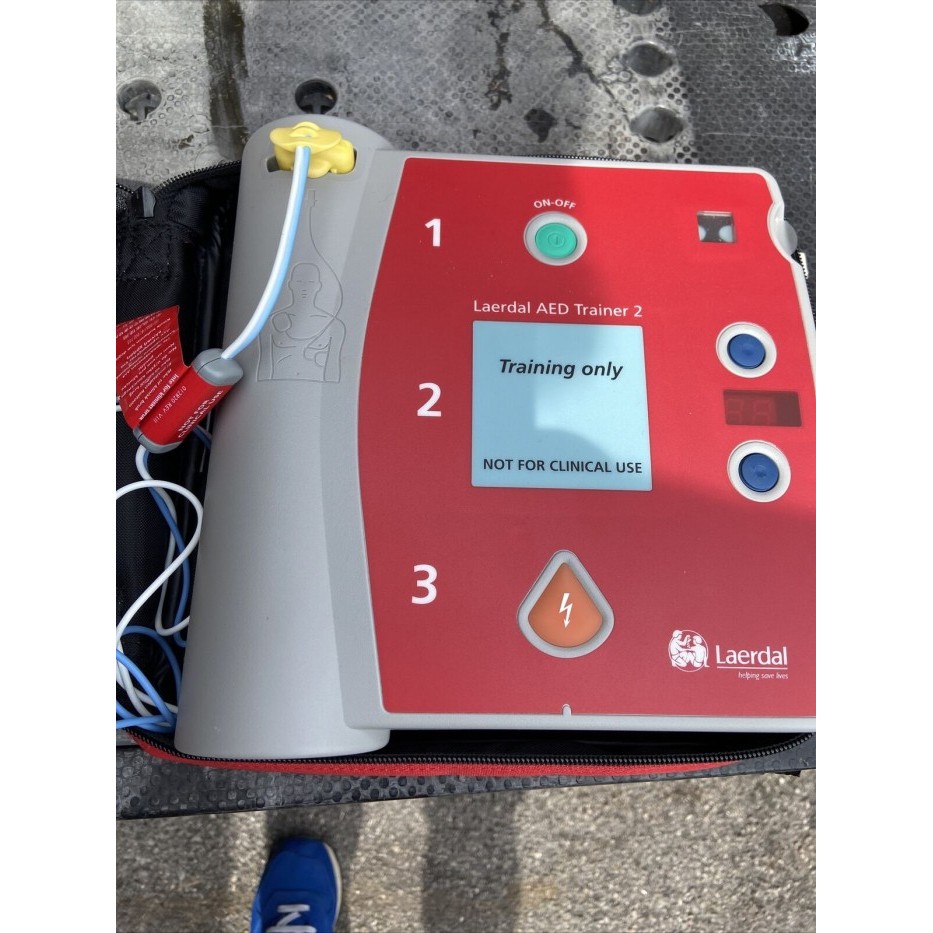 Jual LAERDAL HEARTSTART AED TRAINER 2 AMBULANCE PARAMEDIC | Shopee ...