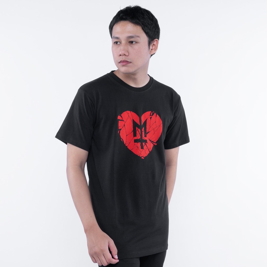 Jual KAOS PRIA KATUN LENGAN PENDEK SIMPLE HITAM MTRNL DISASTER | CROVE ...