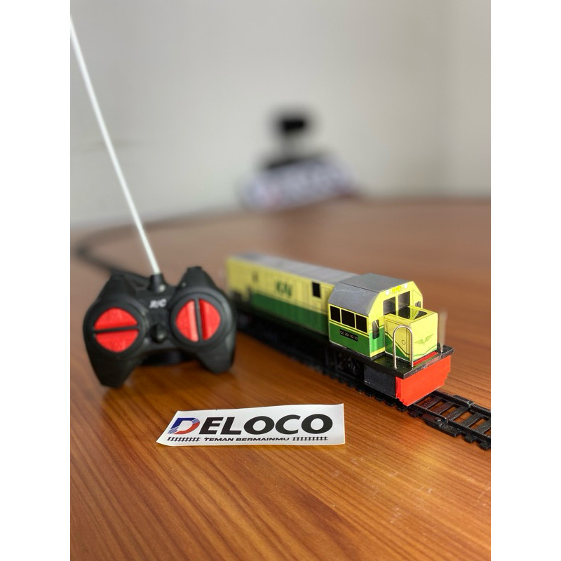 Jual Miniatur Kereta Api Lokomotif cc201 vintage Mesin RC bisa jalan ...