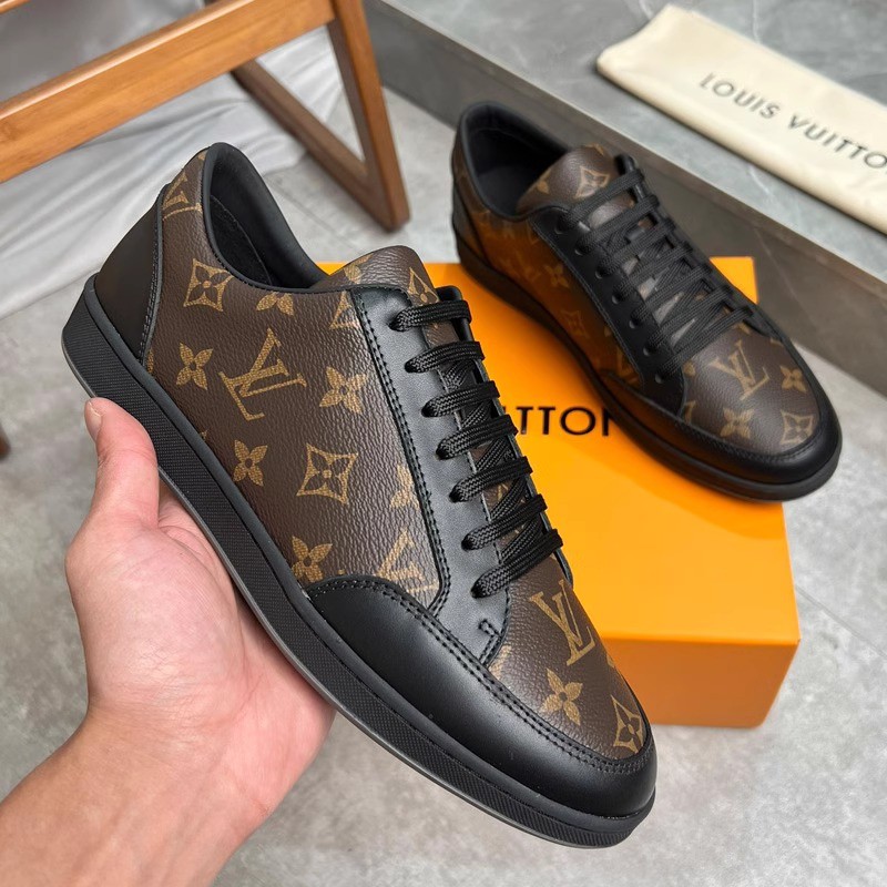 Jual Sepatu laki-laki Louis Vuitton. Sepatu laki-laki LV baru. | Shopee ...