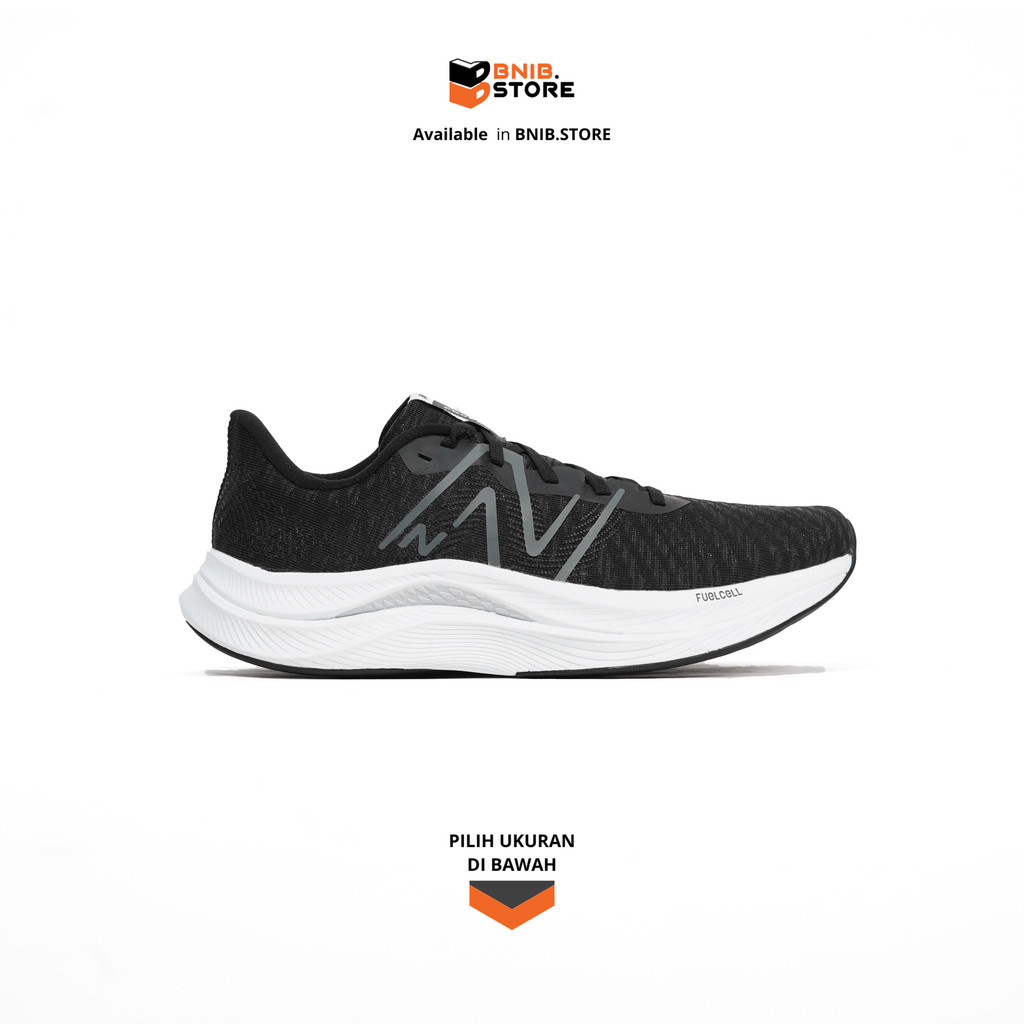 Jual Sepatu Lari NB FuelCell Propel v4 Black White [MFCPRLB4] Original ...