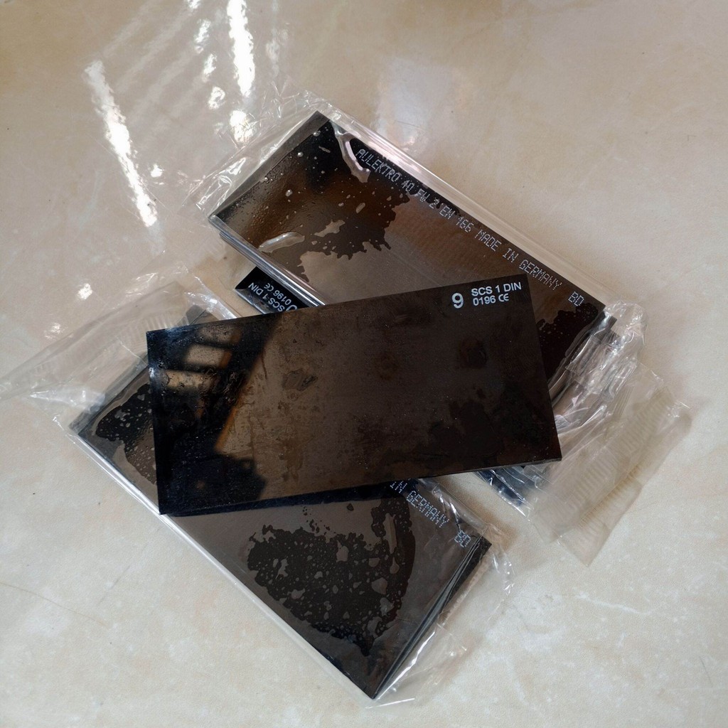 Jual Safety welding glass kaca las hitam Aulektro Original Made in ...