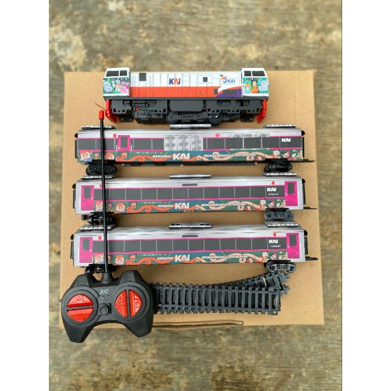 Jual paket Rangkaian murah Mainan Kereta Api Indonesia RC,Kereta api ...