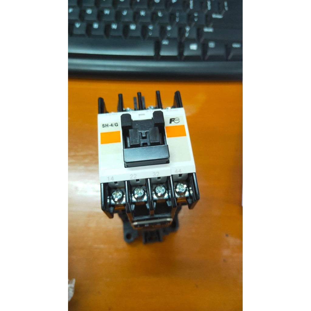 Jual JS88 Relay Contactor 10A DC Fuji SH-4/G Fuji Electric - 24vdc ...