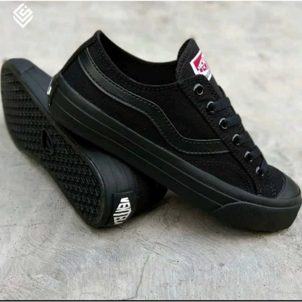 Jual Sepatu Ventela Ethnic Low All Black [ORIGINAL] | Shopee Indonesia