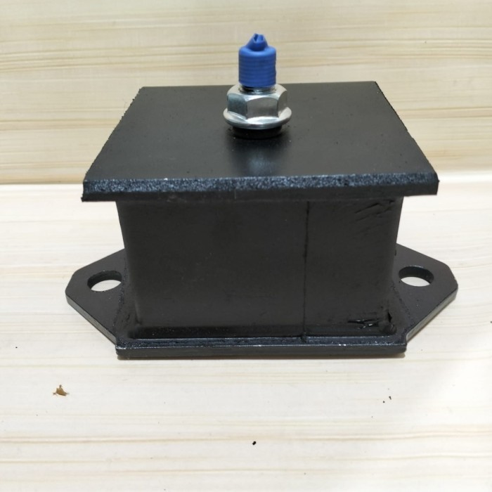 Jual Engine Mounting Depan Rubber Engine Foot Front ISUZU GIGA FVZ FVM ...