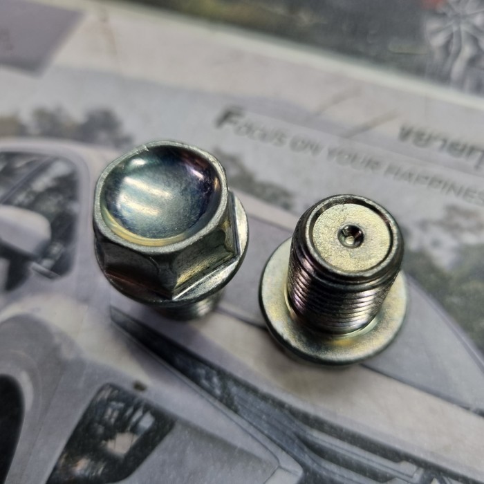 Jual Bolt Oil Pan Ring Baut Bak Carter Mesin Mitsubishi Pajero Triton ...