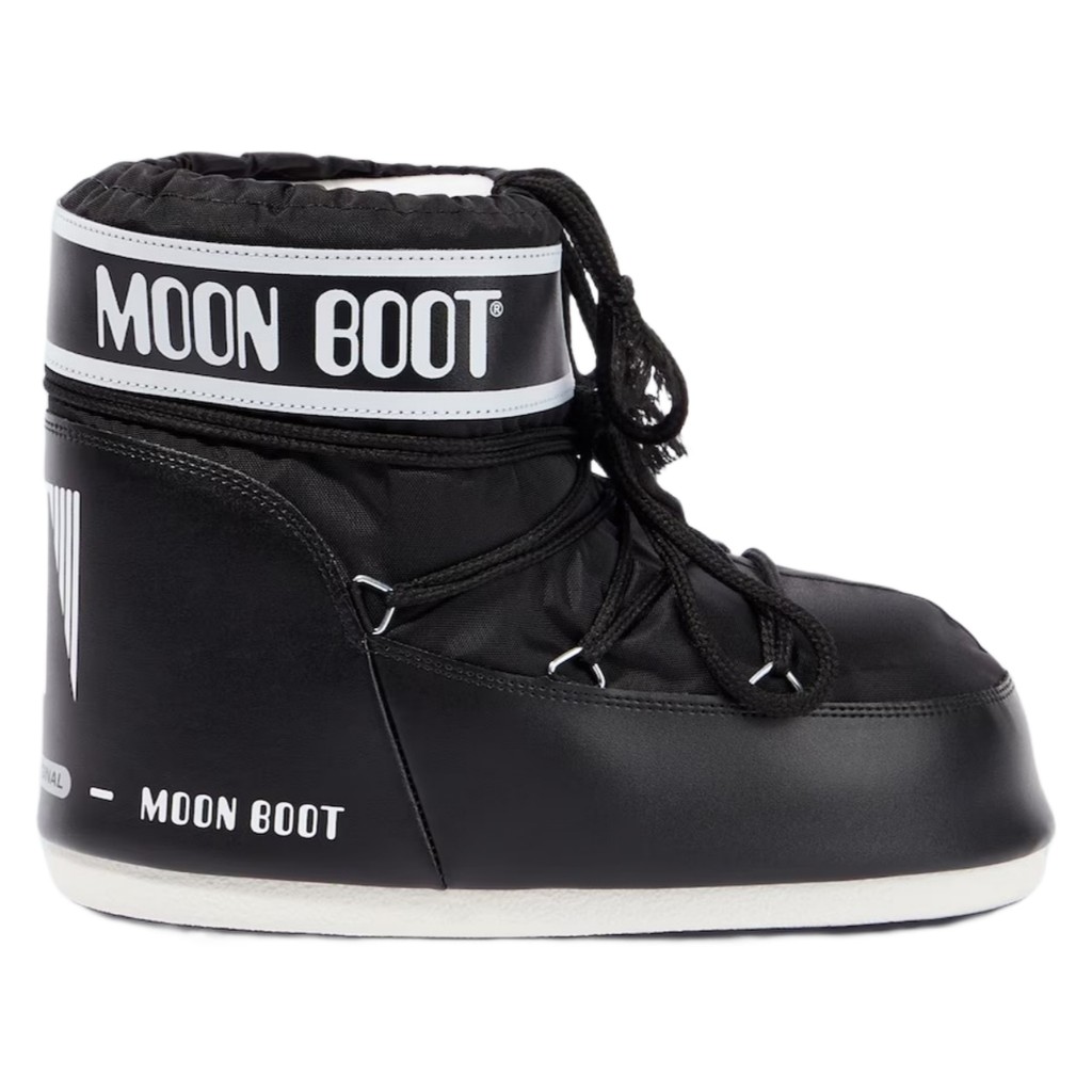Jual Moon Boot Classic Low Black Boots / Sepatu Branded Original ...