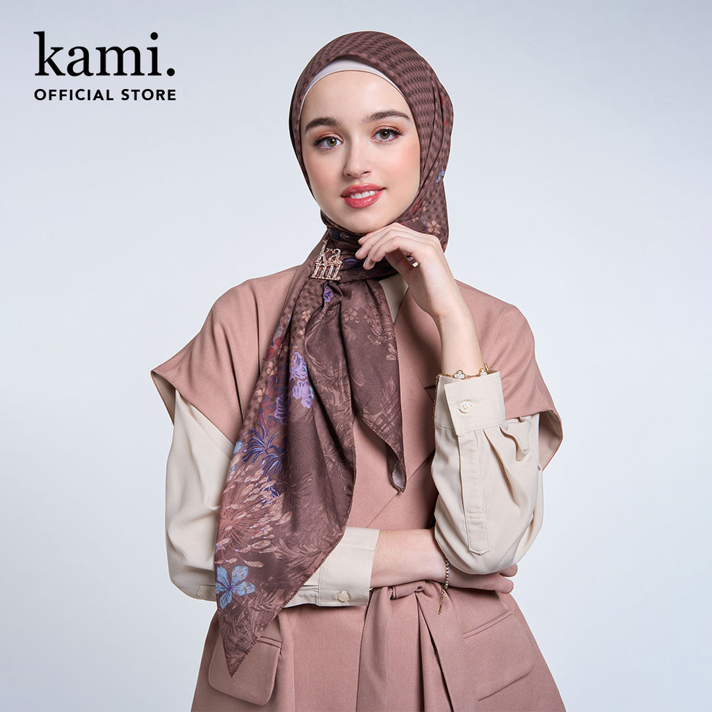 Jual Kami Cedarra Signature Scarf Hijab Segi Empat | Shopee Indonesia