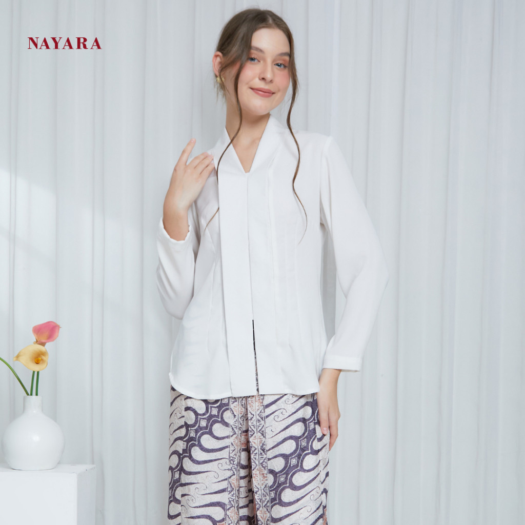 Jual Vinca Chic by Nayara Atasan Kebaya Kutubaru Kamel | Shopee Indonesia