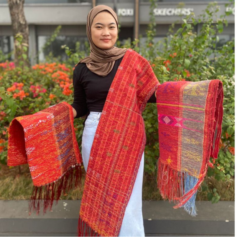 Jual Ulos Batak - Kain Tenun Sumatra - Ulos Sadum Batak / P B | Shopee ...