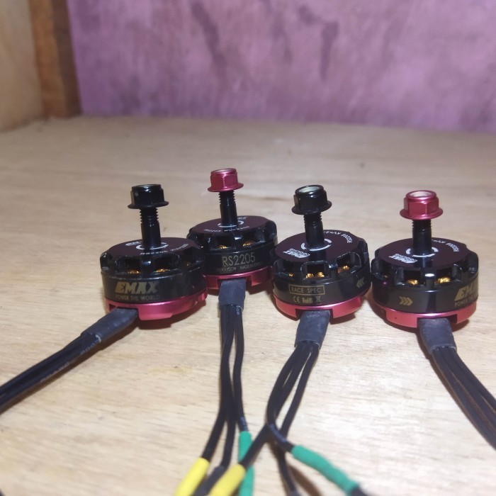 Jual Emax RS2205 2300KV RaceSpec motor brushless Cooling 3s - 4s FPV ...