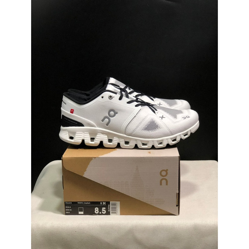 Jual Sepatu Running On Cloud X3 White BNIB Sepatu Lari Pria Wanita ...