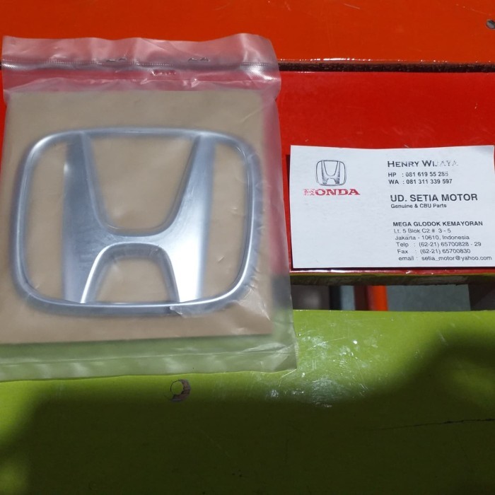 Jual Emblem logo huruf H Honda belakang bagasi Honda HRV Original ...
