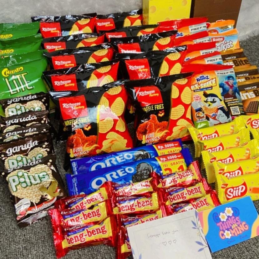Jual Paket Snack isi 100 pcs Hampers Gift Snack Box | Shopee Indonesia