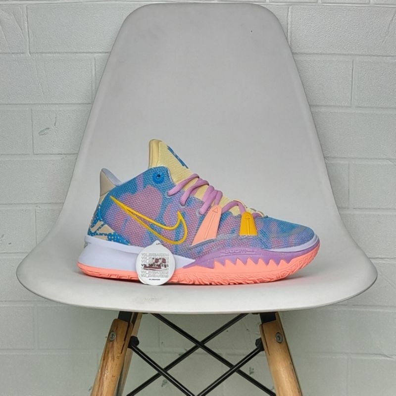 Jual Sepatu Nike Kyrie 7 Preheat Exspresion | Shopee Indonesia