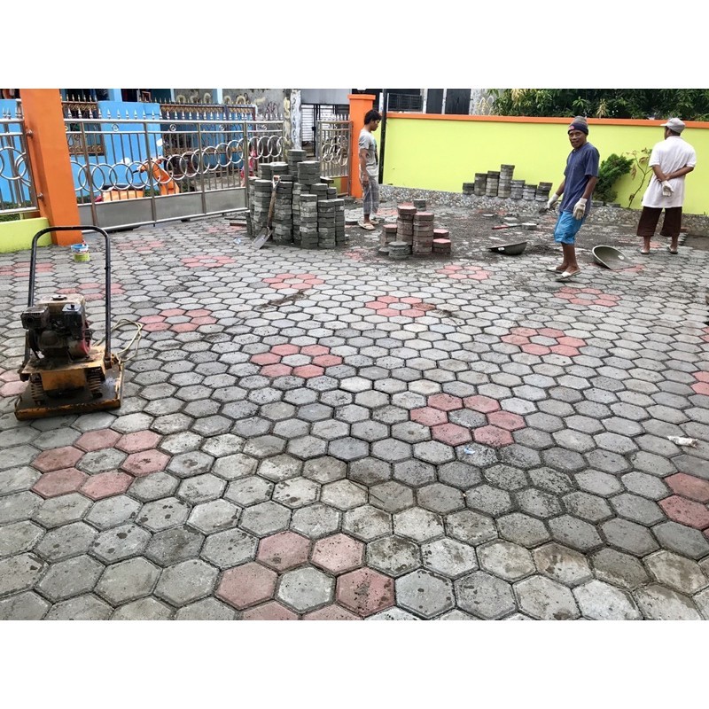 Jual borong pasang paving block berikut material dan tenaga | Shopee ...