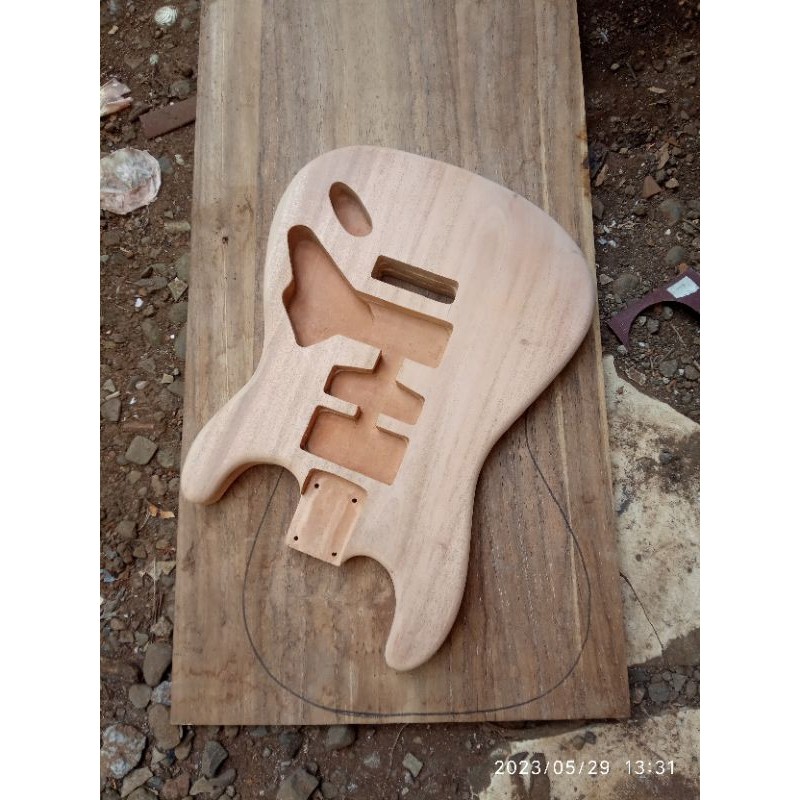 Jual TERMURAH Body Gitar Fender Stratocaster Kayu Mahogany Custom ...