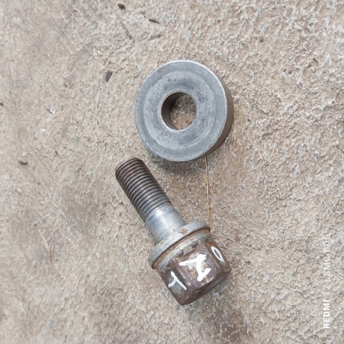 Jual Baut baut plus ring pully puli kruk as hyundai Tucson gen 1 ...